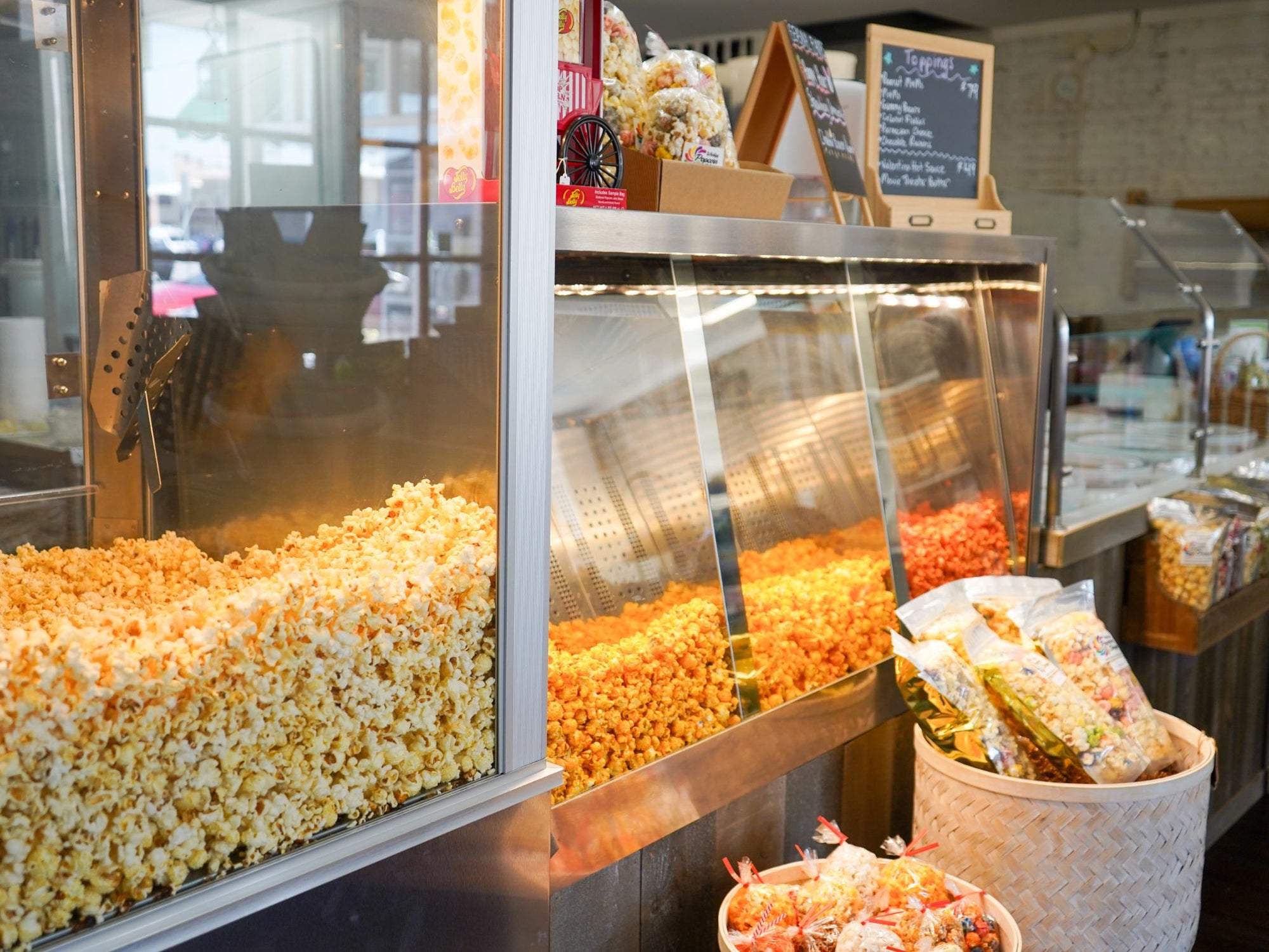 Best Popcorn Shoppe, North Carolina Popcorn - Whirligig Popcorn Shoppe